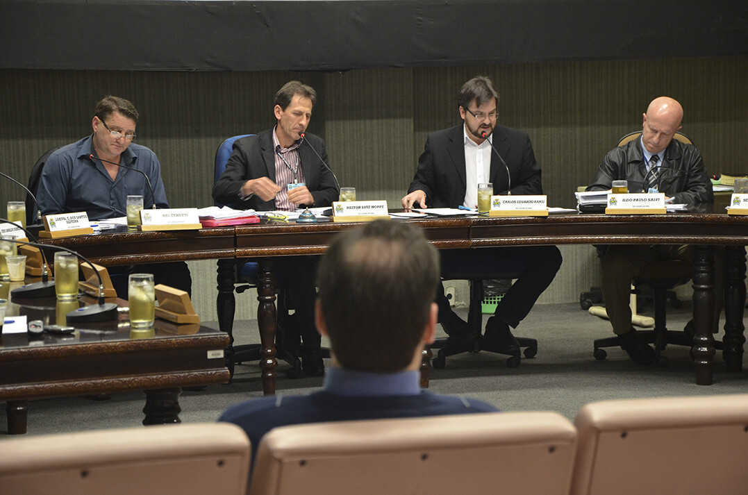 Legislativo aprova repasses para a FundeF - Grupo A Hora