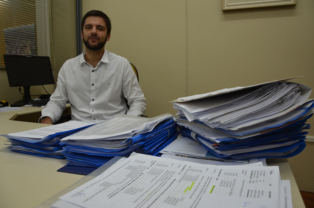 Executivo altera forma de cobrança das dívidas - Grupo A Hora